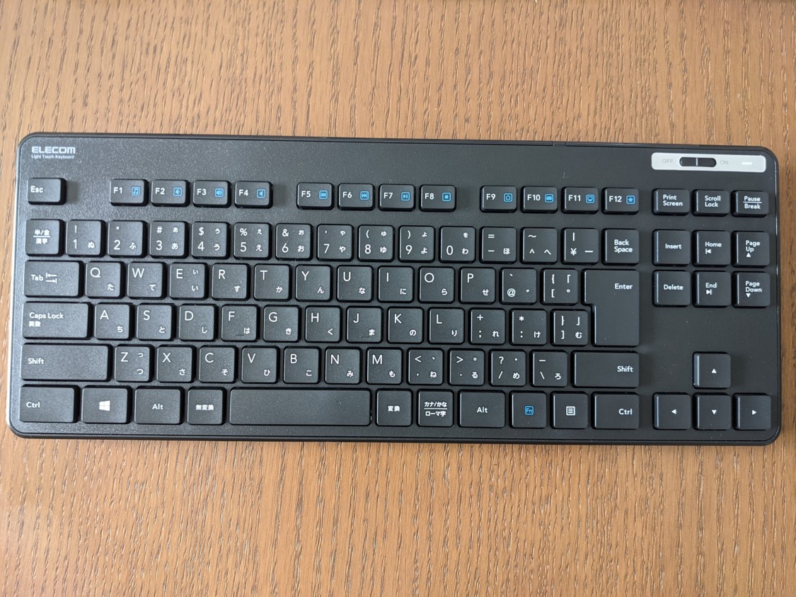【エレコム TK-FDM109TKBK レビュー】コンパクトな無線キーボードでデスクすっきり！ | ラックの快適生活ブログ